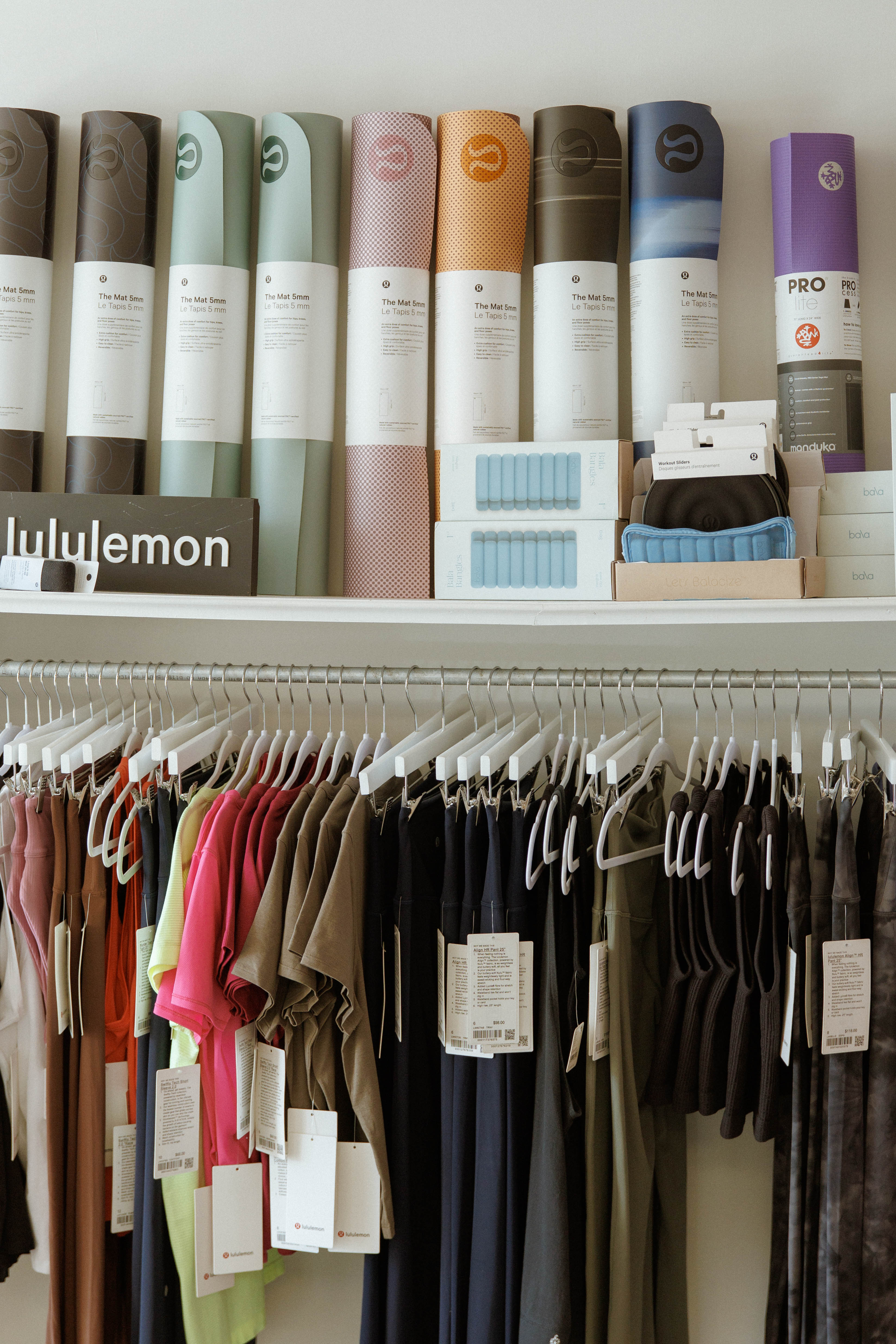 Lululemon | Glow Studio + Shop